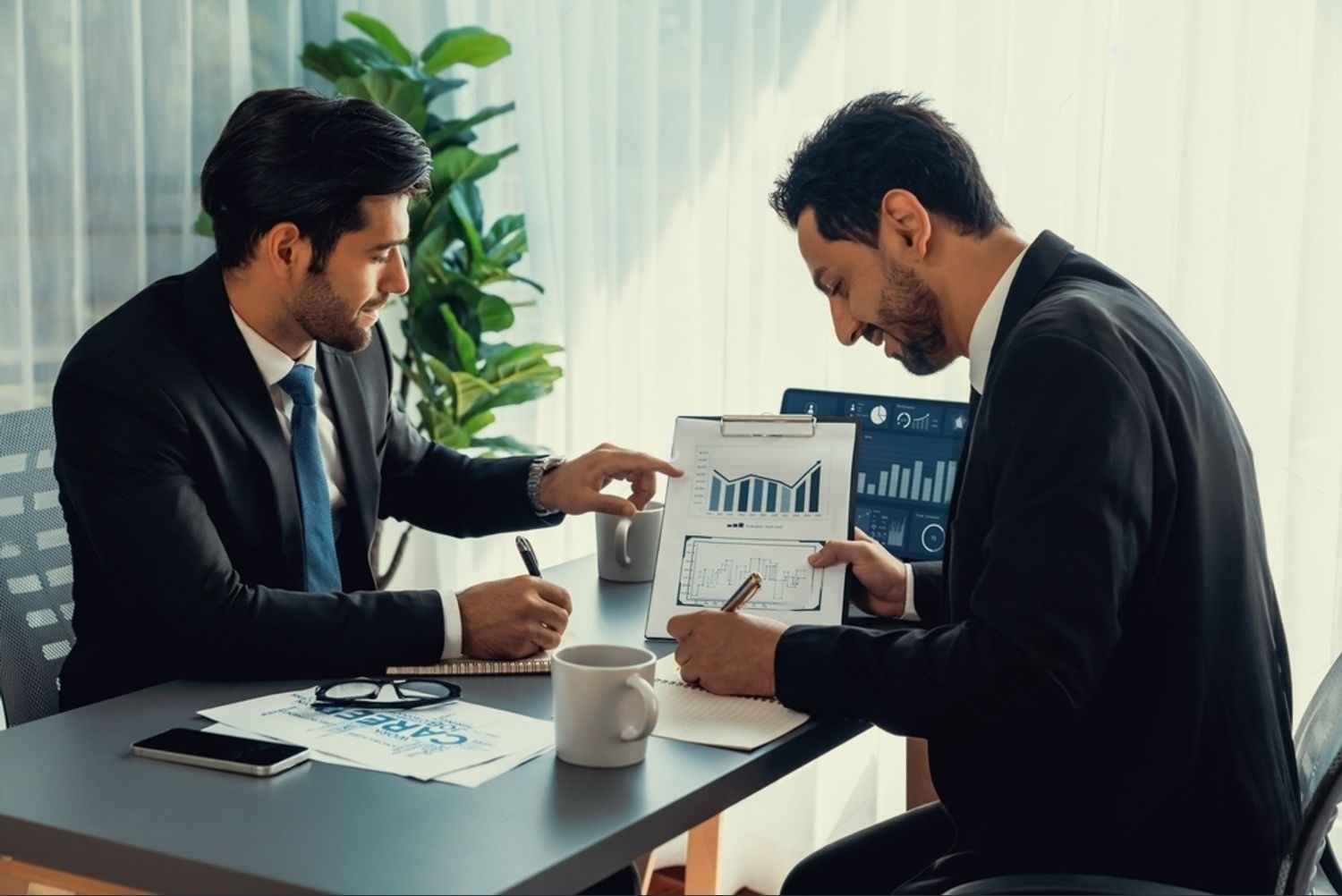 Engaging in Business Analyst Practice in the United Kingdom: A ...